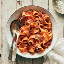 Tagliatelle Al Ragù Bianco | Penguin Random House Canada